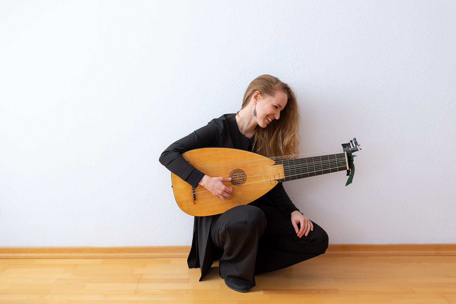 Lute, theorbo, baroque guitar - Giulia Cantone
